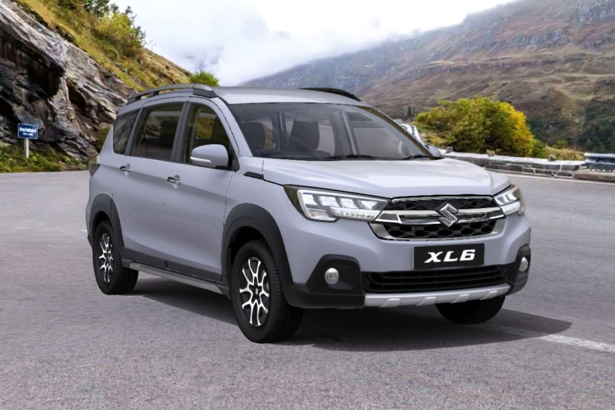 Maruti Suzuki XL6 Splendid Silver – Check Splendid Silver Price ...